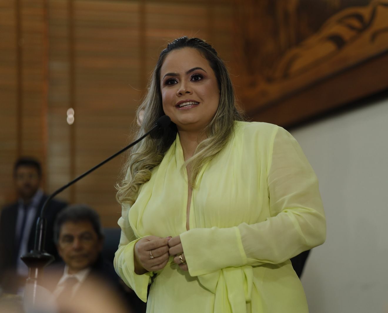 Michelle Melo toma posse como a primeira mulher líder de Governo na Aleac