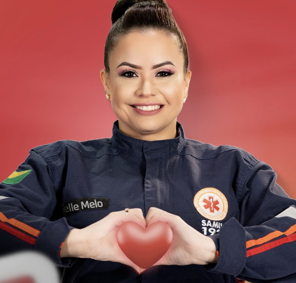 Em seu aniversário de 40 anos, deputada Michelle Melo surge poderosa em ...