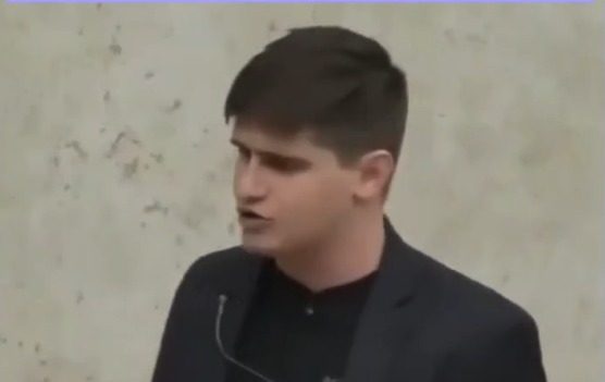 Em sessão, Lucas Pavanato chama professores de "vagabundos e burros"