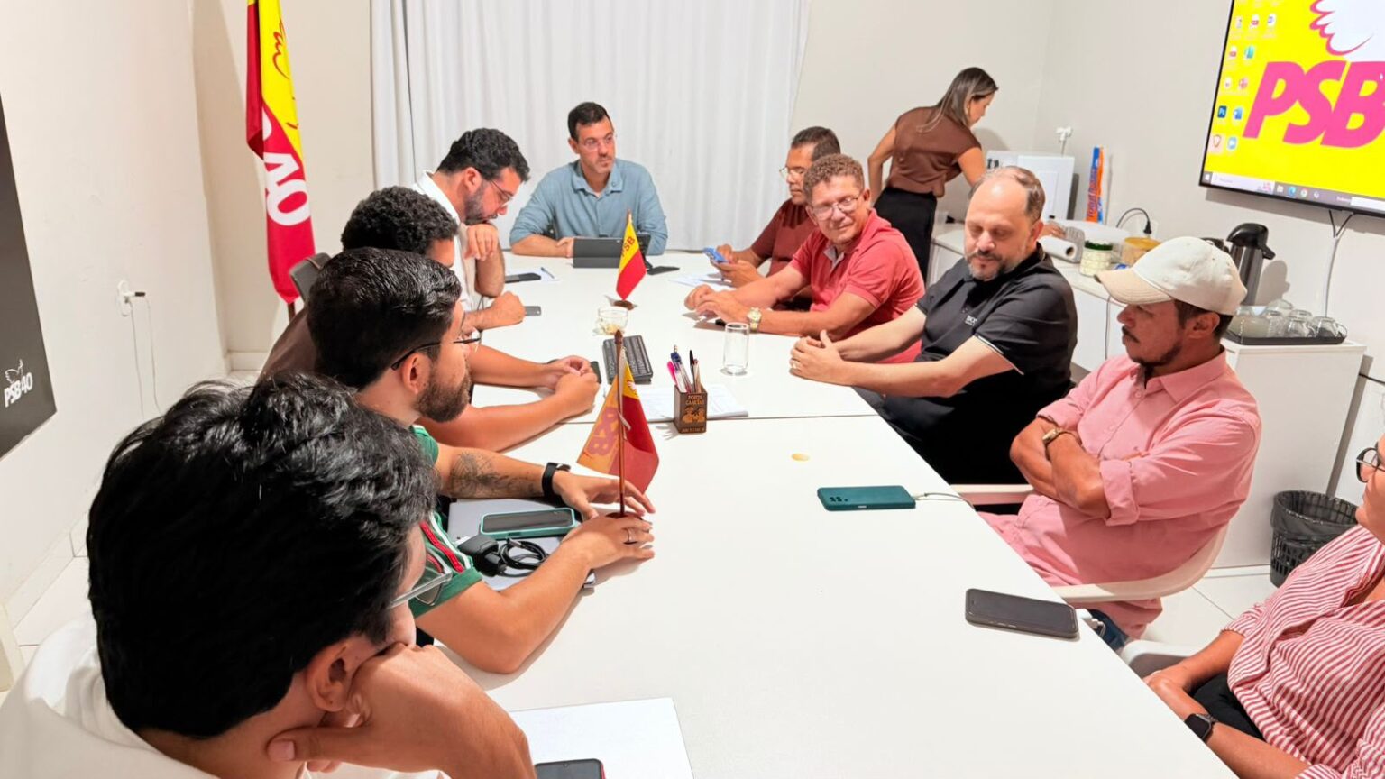 Thor Dantas reúne Frente Ampla e fortalece alianças